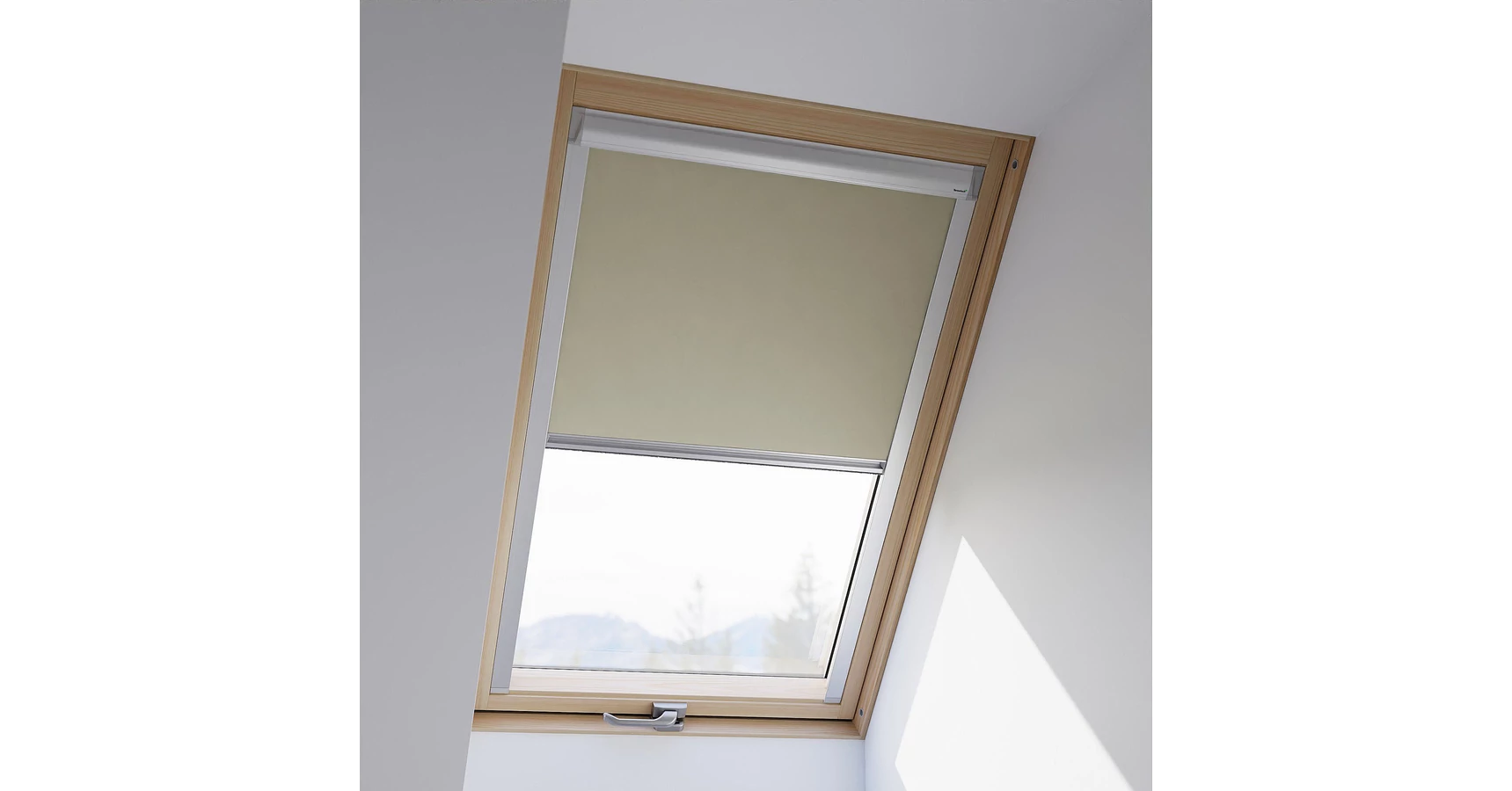 TERMOTECH V40 Tetőablak fényzáró roló - Termotech - Termotech.hu ...